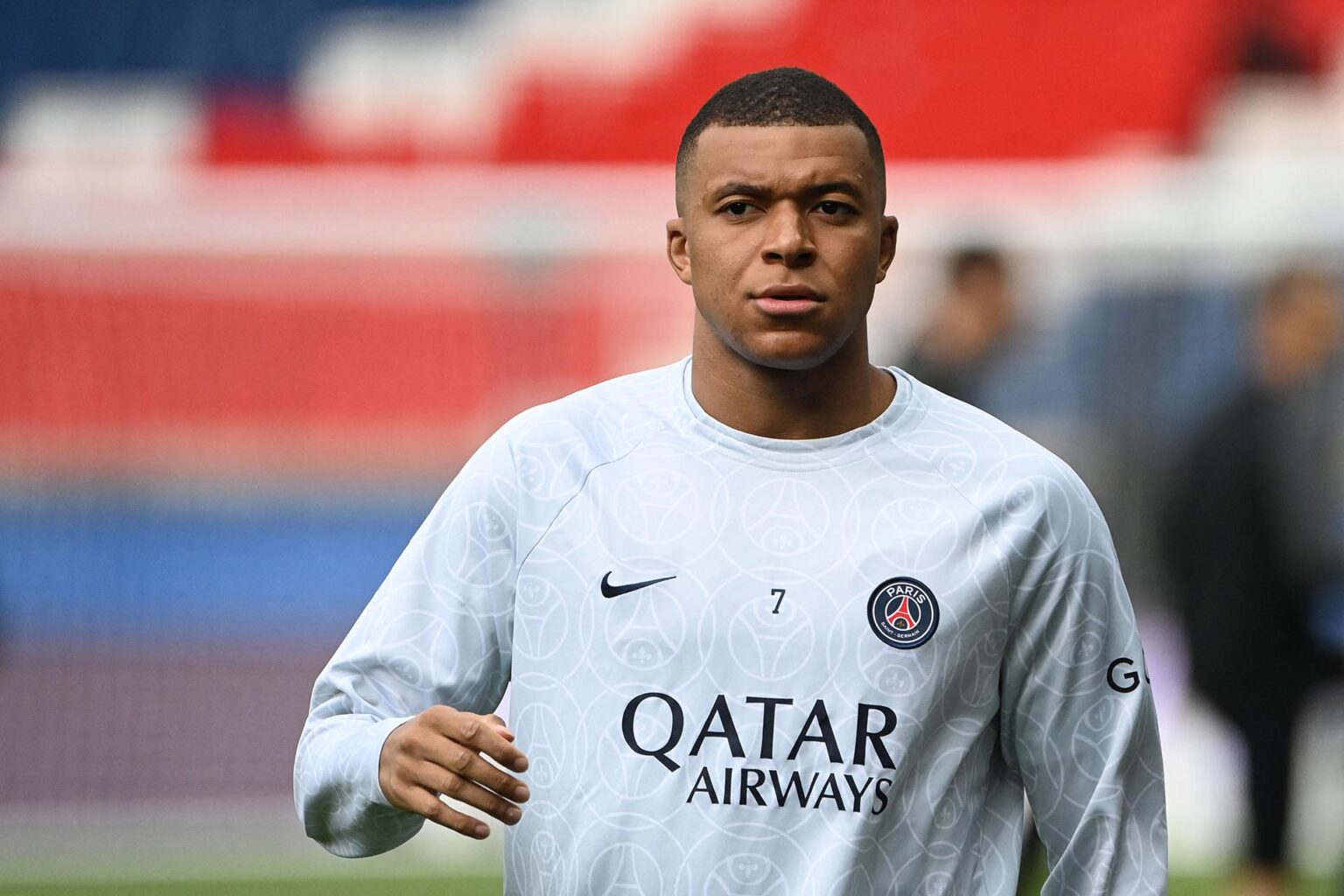 El PSG y Kylian Mbappé mantienen sus posturas